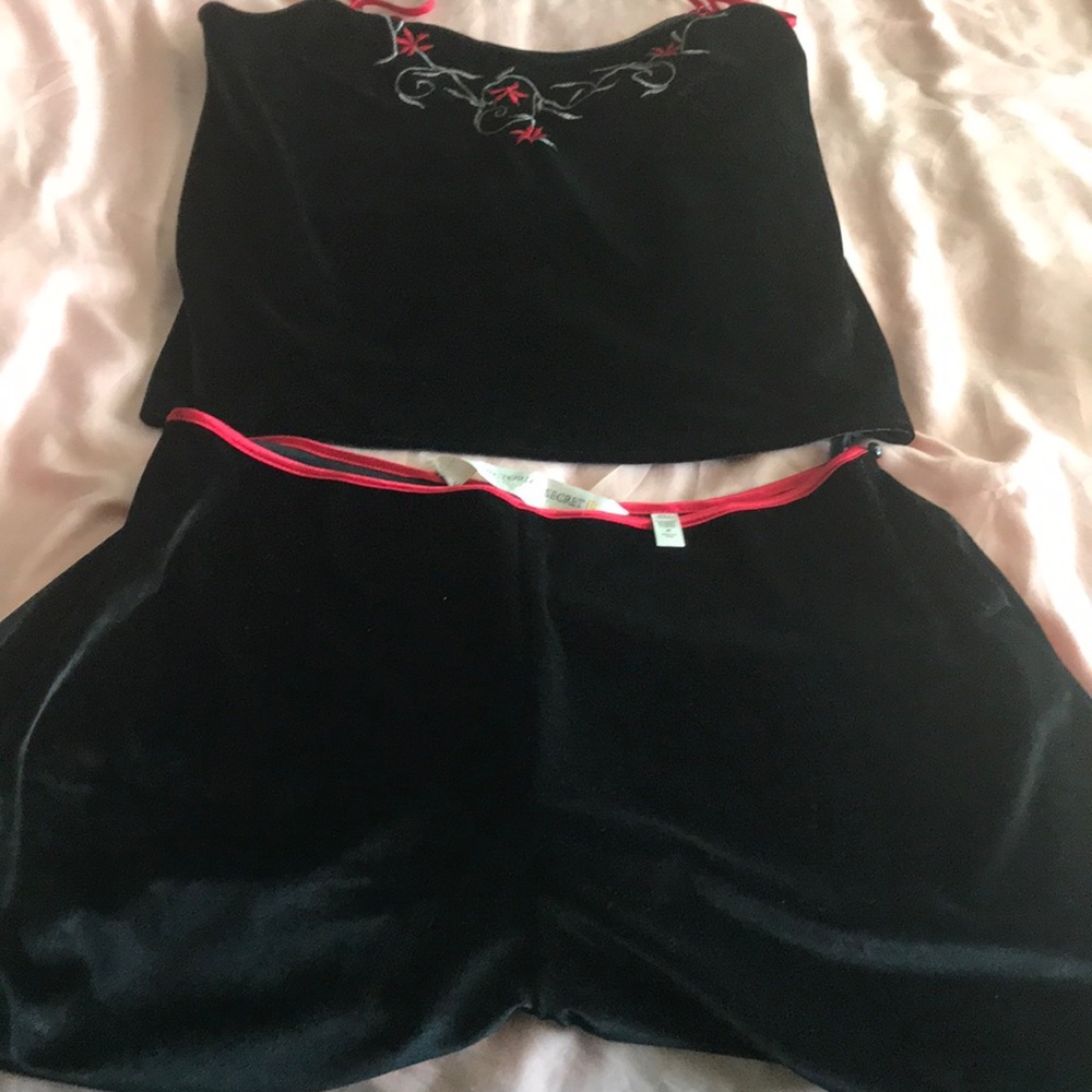 Vintage Victoria’s Secret Collection Cami And Shiorts… - Gem